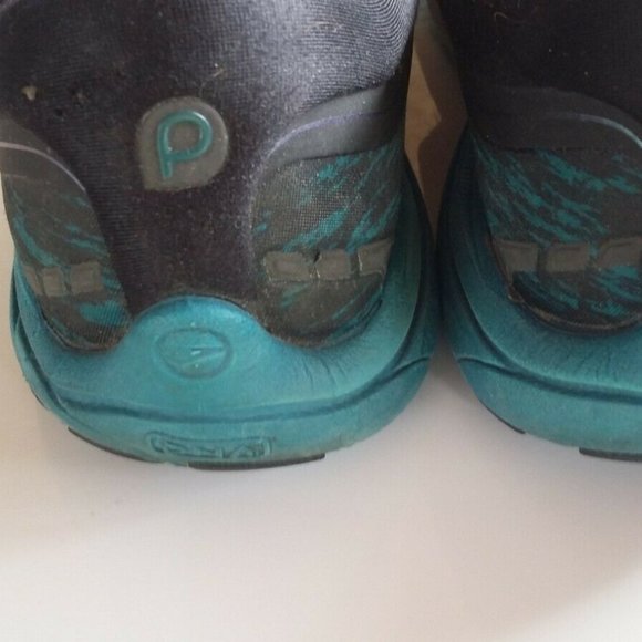 Brooksfield | Shoes | Brooks Tennis Shoes Size 95 Black And Blue Women ...